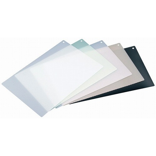 ■商品説明●木製まな板やプラスチックまな板、または調理台にのせて使用します。食器類の下敷きマットにもご使用になれます。●肉薄のため出刃庖丁や、たたき用にはご使用にならないでください。●食材が滑りにくい特殊表面仕上げ(フック穴付き)■直径・サ...