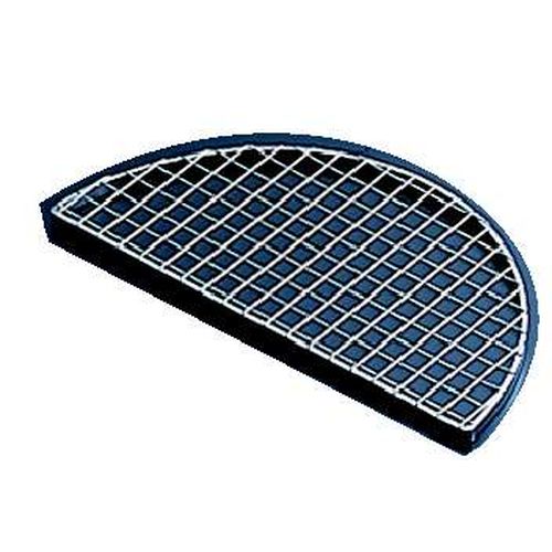遠藤商事 SA18-8盛付網（飾り網） 半月型 大 QML581 JANコード 4989083356173●サイズ:大●幅×奥行×高さ(mm):200×100●材質：ステンレス鋼■とんかつ・天ぷら等の揚げ物料理の盛り付けに演出効果抜群です。...