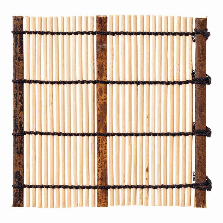 ●竹の内側にある身を使用したスダレコースターです。● 生成りで桟が緑の物、トラのものと炭化したススの 3種類をラインアップしています。● 涼しさを感じさせるコースターとしてはもちろん、グラスや陶器との組み合わせも多彩で楽しめます。●松花堂サ...