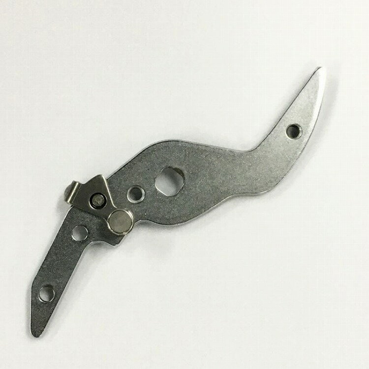 【商品説明】●VA-8Z用の下刃（受刃）一式です。【商品詳細】●対応品番：VA-8Z●対応品番/部品番号：VA-8Z/4【配送について】北海道、沖縄、離島は配送できません。予めご了承ください。