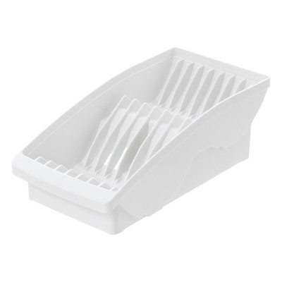 【商品説明】●お皿を棚置き収納できる専用ケースです。●プラスチック製なので、水洗いできてお手入れ簡単です。●立てて収納：お皿を立てて収納することで見やすく、サッと取り出すことができます。●奥にも収納：奥に収納したお皿は、手前より高さがあるの...