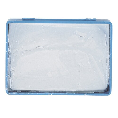 【用途】金属磨き用研磨剤。【機能・特徴】金属の磨き用研磨剤です。【仕様】●固形ワックス。【材質】●ワックス研磨剤。【商品サイズ】奥行55×幅40×高さ15mm　重量31g【送料について】北海道、沖縄、離島は送料を頂きます。先端工具：ホビーツ...