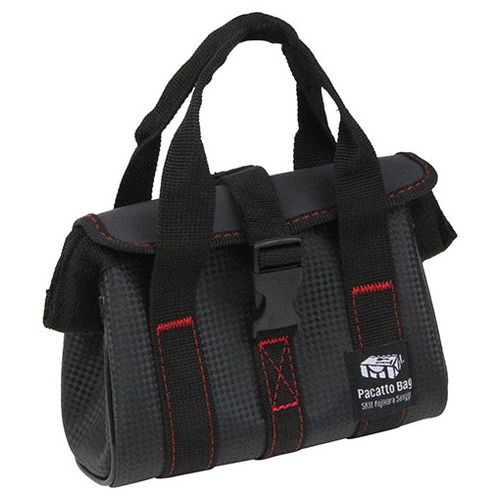 【用途】先端工具、ビス、ボルトなどの収納。【機能・特徴】カーボン調素材で水や汚れに強いです。クッション素材で衝撃を和らげます。【仕様】●サイズ：幅160×高さ130×奥行き80mm。●カラー：ブラック。【材質】●PVC(表)・ナイロン(裏)...