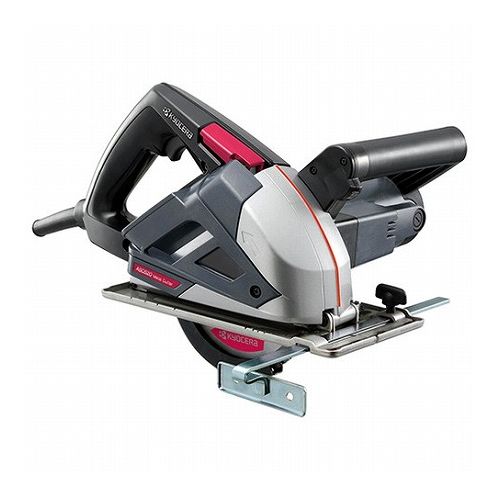 【商品説明】●電子制御と小径刃物で別次元の切れ味を可能にした防じんスチールカッタです。【用途】●一般軟鋼材、ステンレス、非鉄金属、金属系建材などの切断。【機能】●100V電源クラスで最も軽く質量は3.8kgです。●全長はクラス最短のコンパク...