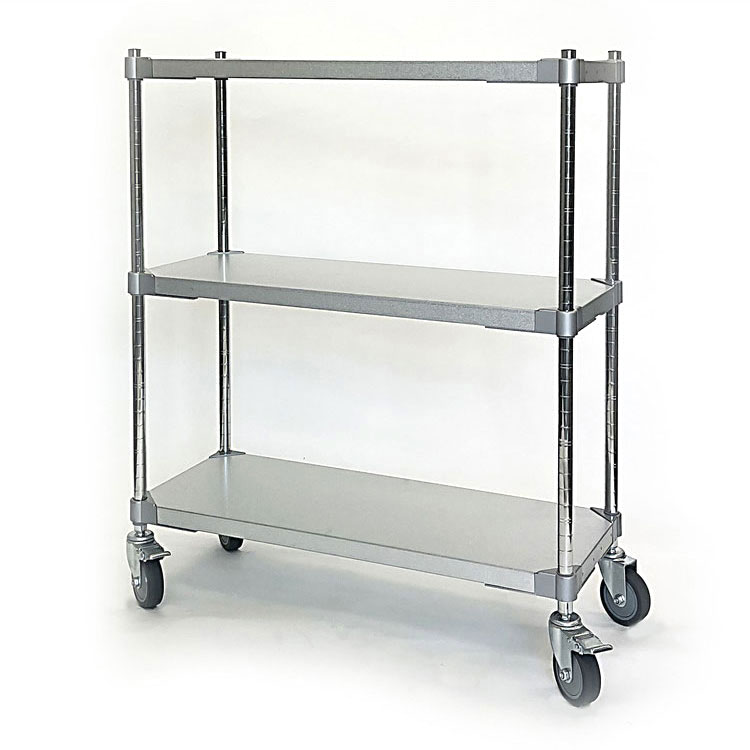 アルミニウムと亜鉛の強みを兼ね合わせ、耐熱・耐食・長期耐久性に優れたガルバリウム鋼板製傷が目立ちにくく、重厚感がある外観はガレージや店舗内装にもおすすめ棚板部分はフラットに折り曲げられている為、汚れなどが溜まりにくく、物の出し入れがしやすい...