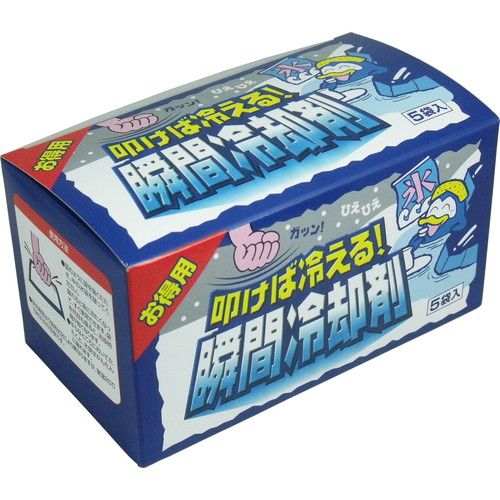 【発売元:扶桑化学】叩いて瞬間冷却!ガツンとたたいて、ひえひえ!●室温25度で約30分冷却持続!●夏場のアウトドアに最適!●急な発熱や打撲の応急手当に個装サイズ:170X90X94mm個装重量:約780g内容量:140gX5袋【使用方法】・...