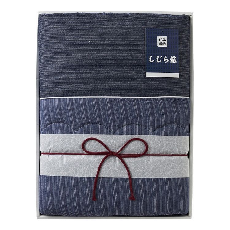 防臭わた入りしじら織肌掛けふとん SSJ-2280【商品説明】しじら織の特長はシボと呼ばれる表面の凹凸。この凹凸のおかげで肌との密着が抑えられ、さらりとした肌ざわりで夏の寝具としてよく使われています。また、綿素材100％だからシャリっとした...