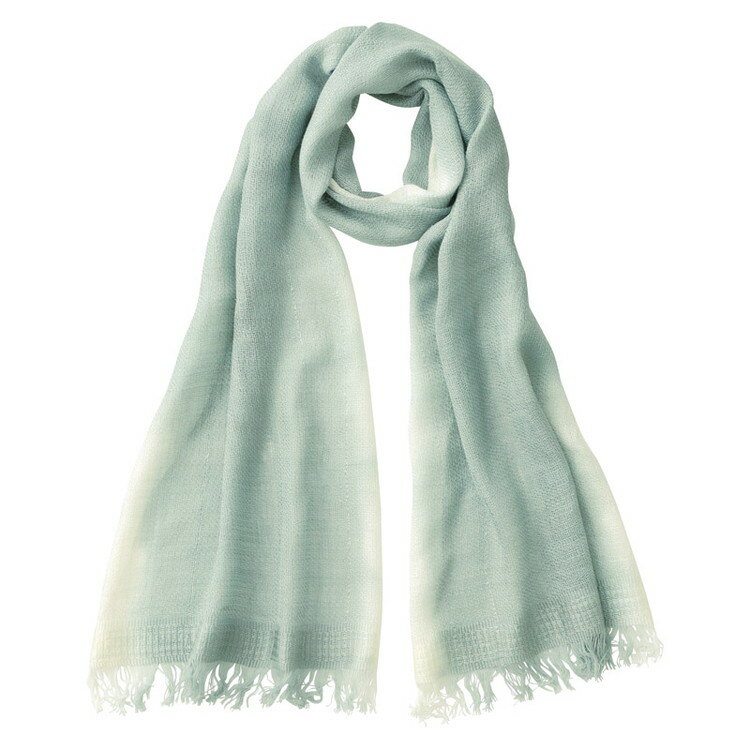 伊予の匠・「今治藍美工房」が天然の染料と媒染剤で一枚一枚丹念に染め上げた軽くてソフトなマフラーです。年間を通じてご使用になれます。綿55%・シルク45%35×165cm【代引きについて】こちらの商品は、代引きでの出荷は受け付けておりません。...