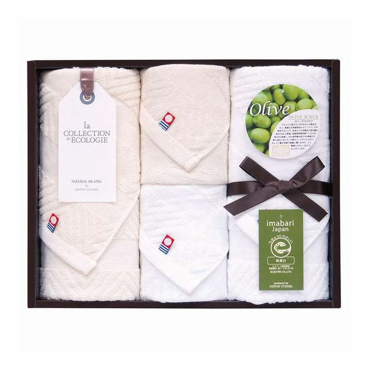 EUの厳しい環境基準をクリアした1000年以上の由緒ある高級なマルセイユソープを使い精錬加工を施したタオルシリーズです。天然植物油のオリーブソープを使用することで化学薬品の使用量を従来より約60%削減。さらに、低温で短時間処理することで、C...