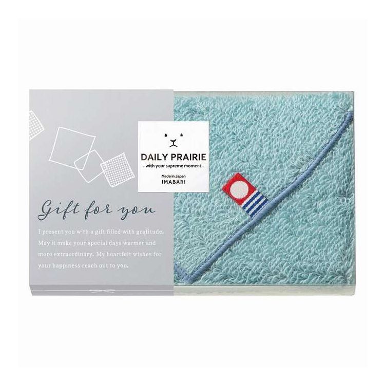 タオルの一大産地、今治で丁寧に織り上げたふんわり優しい肌触りと、抜群の吸水性のタオルハンカチです。表と裏で色味が異なるリバーシブルカラーは、普段使いしやすい色や、暮らしの差し色になるようなこだわりのカラーバリエーションをそろえました。おしゃ...