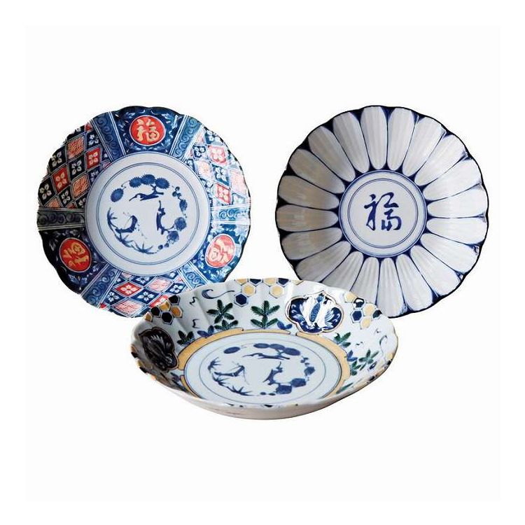 福がくるデザインと使いやすいこだわりのかたち。どのデザインでも飽きがこない、その日の気分でチョイスがしやすい。お祝いの贈り物にも喜ばれる、幸福の想いが込められた器。日本製【セット内容】-サイズ：φ23.5×5cm重量/容量：1.9kg箱サイ...