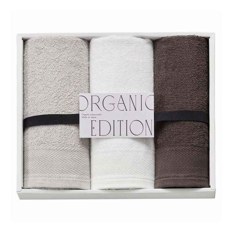 ORGANICEDITIONは、オーガニックにこだわって生産されます。無農薬で育ったオーガニックコットンを使用し、生産する際も化学薬品に頼らないオーガニックな製法にこだわりました。タオルは軽くて薄手なのに吸水性に優れています。洗濯後や拭いた...