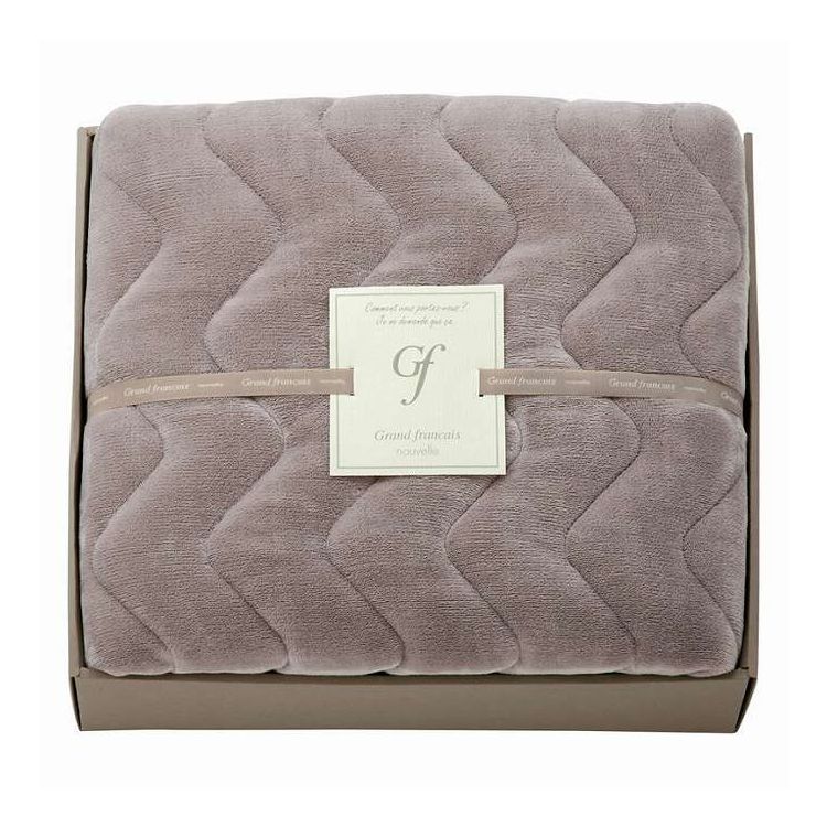 やわらかな肌ざわりと贅沢な光沢感がワンランク上のやすらぎを演出します。・きめ細やかな糸で肌ざわり抜群。・ふんわりとした軽さなのにあたたかい。・高級感を漂わせる上品な光沢。やわらかな肌ざわりと贅沢な光沢感がワンランク上のやすらぎを演出します。...