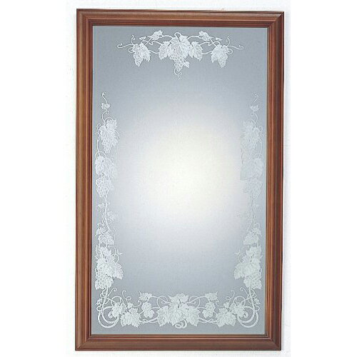 ガラス表面にサンドブラスト加工で施された美しい柄が浮かび上がる。【飛散防止加工】万が一鏡が割れてしまっても破片が飛び散りにくく、安心・安全です。【にっぽん産】塩川光明堂では木材加工から鏡・ガラス加工まで一貫体制で制作しています。日本の工場内...