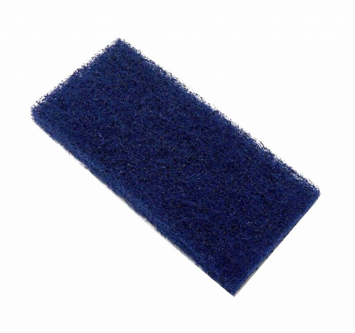 【商品詳細】なじみがよく、目詰まりしにくい構造で、乾式・湿式両方でお使いになれます。パットに装着して平面研磨に。不織布シートそのままで、曲面研磨に。用途：ハンディサンダー専用研磨シート（バフがけ前の研磨・ボカシ際の研磨、新品部品・裏側の足付...