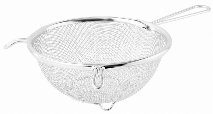 【商品詳細】ダシこし、そばあげに。用途：だしこし、そばあげ等呼び寸法：15cm足付外径サイズ（約）：幅305mm×奥行き160mm×高さ78mm18−8ステンレス【送料について】北海道、沖縄、離島は送料を頂きます。