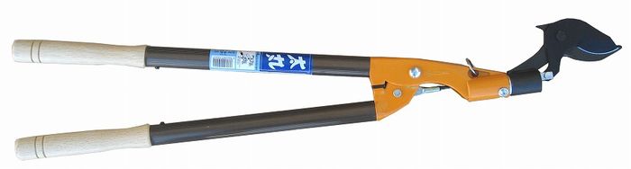 【商品詳細】テコの力で太い枝も軽い力で切る事ができます。ハサミが110度回転し、狭い所での作業性に優れています。美しい切り口で、くされ・病害虫を防ぎます。剪定鋏の代用になり、植木の根切り、剪定後の後始末に大変便利です。ツメ付で、切った枝のか...