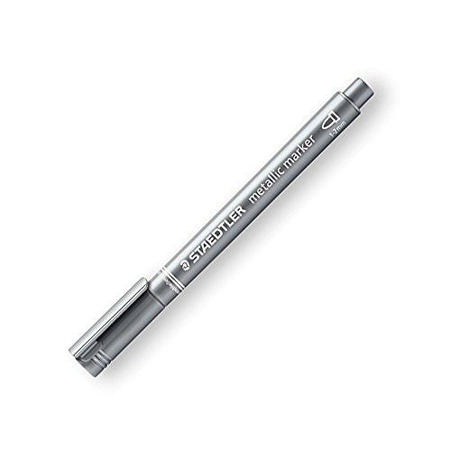 ステッドラー日本 メタリックマーカーペン シルバー 8323-81JANコード：4007817832042本体サイズ:13.9cm×1.3cm×2.3cm重量:8.8g水性顔料インク使用デコレーションに最適なマーカーペン。デコレーションに最...