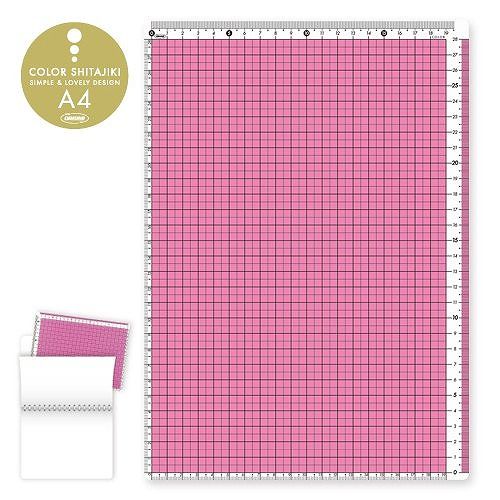 共栄プラスチック・カラー方眼下敷A4判ピンク・CPK-A4-PJANコード：4963346116551サイズ縦297(mm)×横210(mm)×厚0.6(mm)摘要A4判サイズ・日本製表面は光沢クリア、裏面はすべりにくいマット地になっていま...