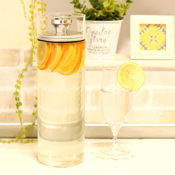 ●余分な空気を減らして食品の酸化を防止し長期保存できるガラス容器です。●密閉度が高いため湿気にくく食材が傷みにくい保存容器は便利にお使いいただけます。●梅酒作りや漬け物など漬け料理に最適です。●ガラス製なのでにおい移りや色移りもありません。...
