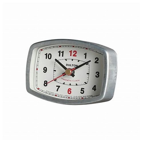 【商品特長】小ぶりながらも、存在感を放つ時計ガルバナイズドの風合い、清潔感を生かしつつ、デザイン性を兼ね備えた小ぶりの時計。オリジナルの文字盤、針の形状等ディティールからこだわりを感じられます。小さいながらも、"カチコチ"と音を立てながら時...