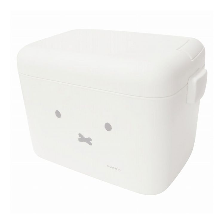 【商品説明】 持ち運びしやすい取っ手付きの収納ボックスです。 愛らしいミッフィーデザインが描かれています。 細かいものを整理できる仕切りがついています。 【商品情報】 ■サイズ 約 幅23.5×奥行16×高さ15.7(cm) ■生産国 中国...