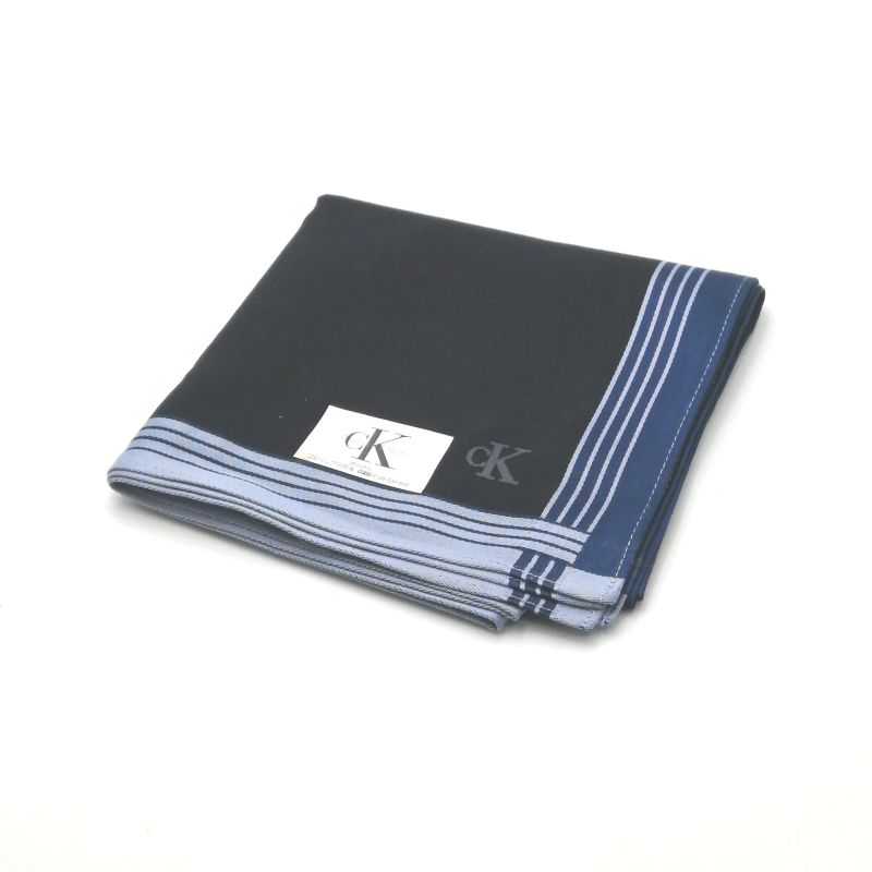 商品情報素材/カラー綿/ネイビー系サイズ/寸法縦x横…約49x49（センチ）※多少の誤差はご了承下さいませ。ランクN下記をご参照くださいませ。商品説明※未使用品のみの販売となりますが、納品時の折り畳み方がそれぞれ異なります。納品時の状態での...