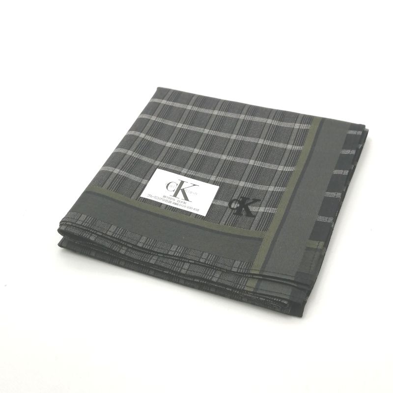 商品情報素材/カラー綿/グレー系サイズ/寸法縦x横…約50x49（センチ）※多少の誤差はご了承下さいませ。ランクN下記をご参照くださいませ。商品説明※未使用品のみの販売となりますが、納品時の折り畳み方がそれぞれ異なります。納品時の状態での発...