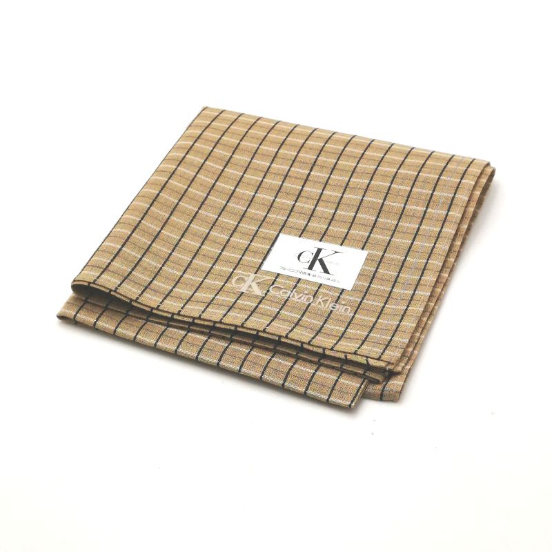 商品情報素材/カラー綿/ベージュ系サイズ/寸法縦x横…約50x51（センチ）※多少の誤差はご了承下さいませ。ランクN下記をご参照くださいませ。商品説明※未使用品のみの販売となりますが、納品時の折り畳み方がそれぞれ異なります。納品時の状態での...