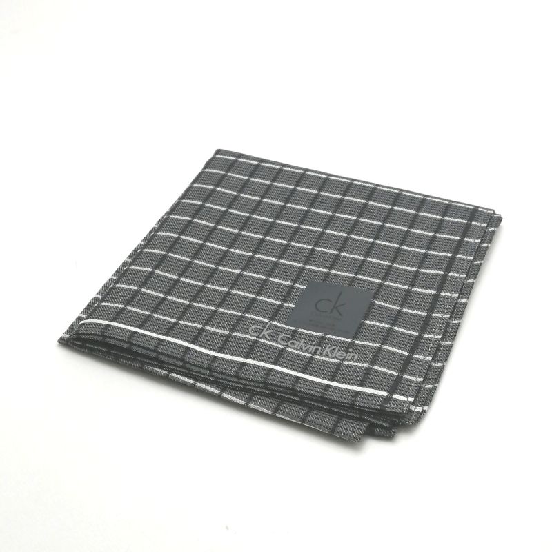 商品情報素材/カラー綿/グレー系サイズ/寸法縦x横…約49x50（センチ）※多少の誤差はご了承下さいませ。ランクN下記をご参照くださいませ。商品説明※未使用品のみの販売となりますが、納品時の折り畳み方がそれぞれ異なります。納品時の状態での発...