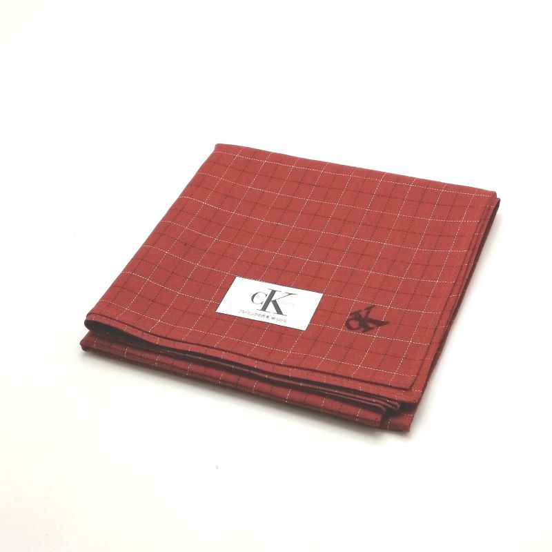 商品情報素材/カラー綿/レッド系サイズ/寸法縦x横…約49x50（センチ）※多少の誤差はご了承下さいませ。ランクN下記をご参照くださいませ。商品説明※未使用品のみの販売となりますが、納品時の折り畳み方がそれぞれ異なります。納品時の状態での発...