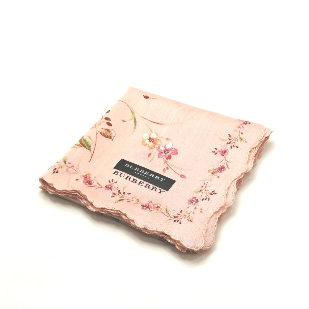 商品情報素材/カラー綿/ピンク系サイズ/寸法縦x横…約51x51（センチ）※多少の誤差はご了承下さいませ。ランクN下記をご参照くださいませ。商品説明※未使用品のみの販売となりますが、納品時の折り畳み方がそれぞれ異なります。納品時の状態での発...