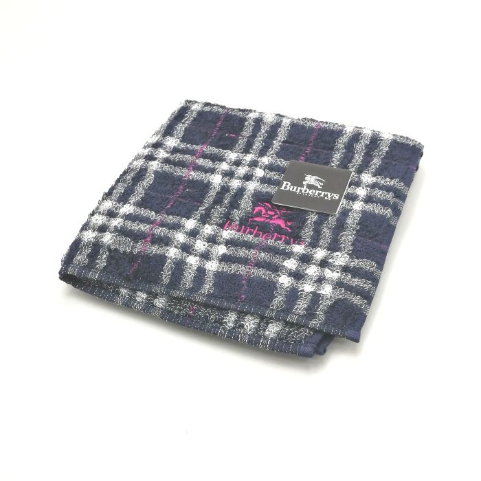商品情報素材/カラー綿/ネイビー系サイズ/寸法縦x横…約27x26（センチ）※多少の誤差はご了承下さいませ。ランクN下記をご参照くださいませ。商品説明※未使用品のみの販売となりますが、納品時の折り畳み方がそれぞれ異なります。納品時の状態での...