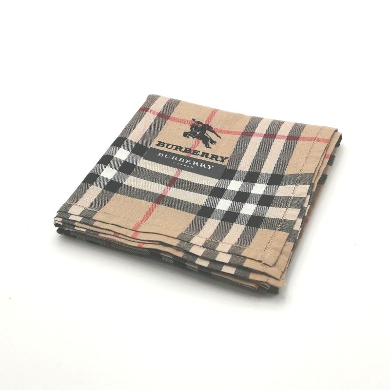商品情報素材/カラー綿/ブラウン系サイズ/寸法縦x横…約49x49（センチ）※多少の誤差はご了承下さいませ。ランクN下記をご参照くださいませ。商品説明※未使用品のみの販売となりますが、納品時の折り畳み方がそれぞれ異なります。納品時の状態での...