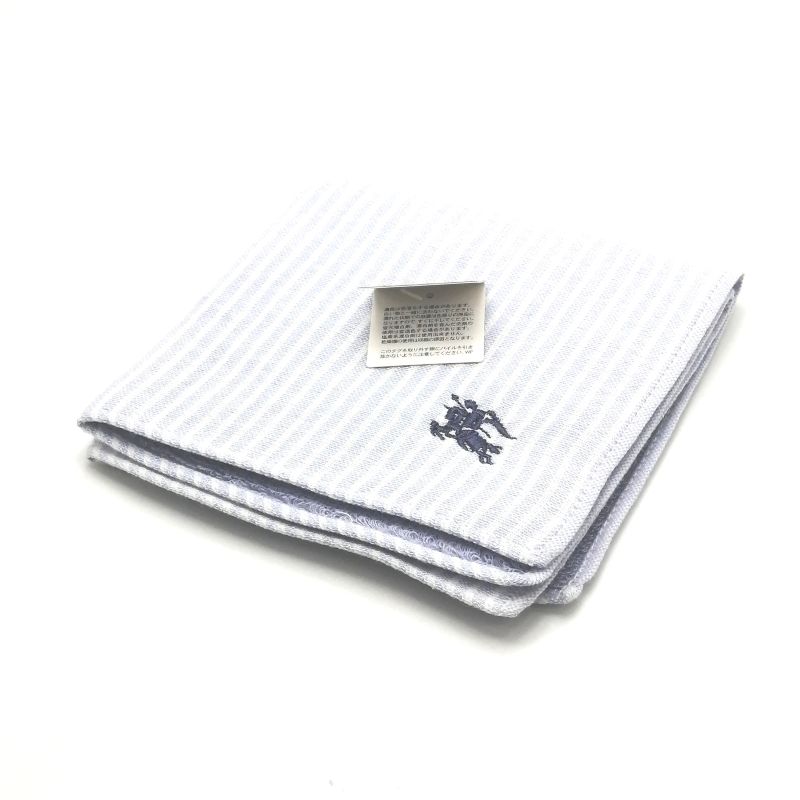商品情報素材/カラー綿/パープル系※表面はガーゼタイプとなります。サイズ/寸法縦x横…約26x27（センチ）※多少の誤差はご了承下さいませ。ランクN下記をご参照くださいませ。商品説明※未使用品のみの販売となりますが、納品時の折り畳み方がそれ...