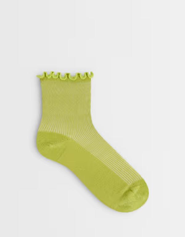 ■ブランド Topshop (トップショップ)■商品名 Topshop ribbed ruffle socks in lime■商品は海外よりお取り寄せの商品となりますので、お届けまで10日-3週間前後お時間頂いております。 ■ブランド・商...