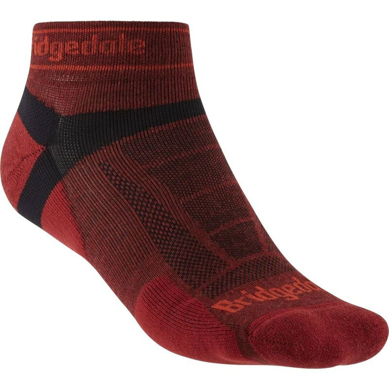 ■ブランド Bridgedale (ブリッジデール)■商品名 Trail Run Ultralight T2 Merino Performance Ankle Sock■商品は海外よりお取り寄せの商品となりますので、お届けまで2-3週間前後...