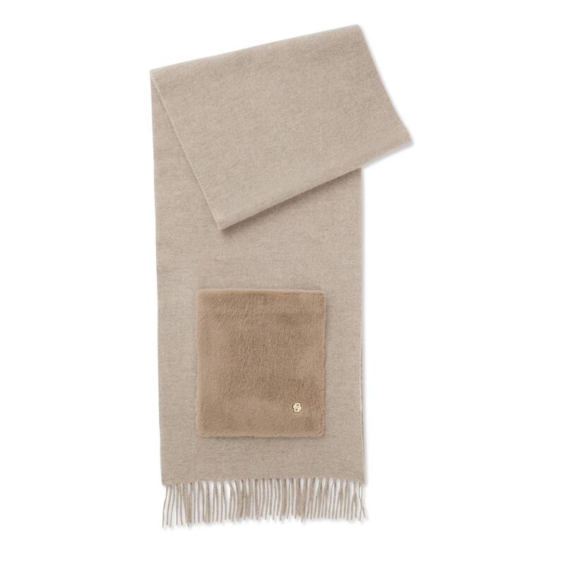 ■ブランド Boss (ボス)■商品名 Grayce Scarf■商品は海外よりお取り寄せの商品となりますので、お届けまで10日-3週間前後お時間頂いております。 ■ブランド・商品・デザインによって大きな差異がある場合があります。 ■あくま...