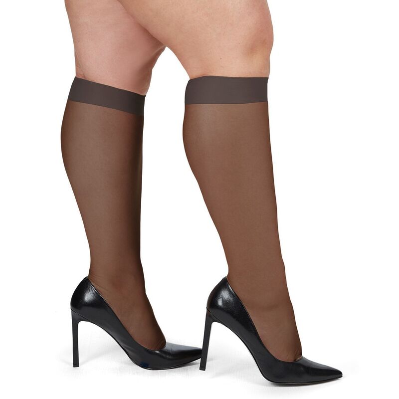 ■ブランド MeMoi (メモイ)■商品名 Silky Sheer Plus Size Curvy Knee High Stockings 2 Pack■商品は海外よりお取り寄せの商品となりますので、お届けまで10日-3週間前後お時間頂いて...