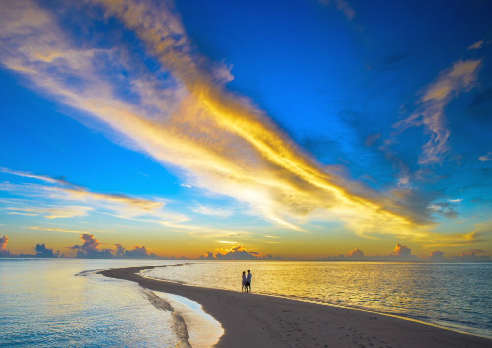 【製品仕様】 ◆サイズ：A2版（594mm×420mm）／梱包サイズ：445mm×60mm×60mm（ダンボール材のポスターボックス） ◆キャラクロ（キャラクターインテリアクロス）：壁紙の上からでも床や天井や窓ガラスでもどこでもぴたっと貼れ...