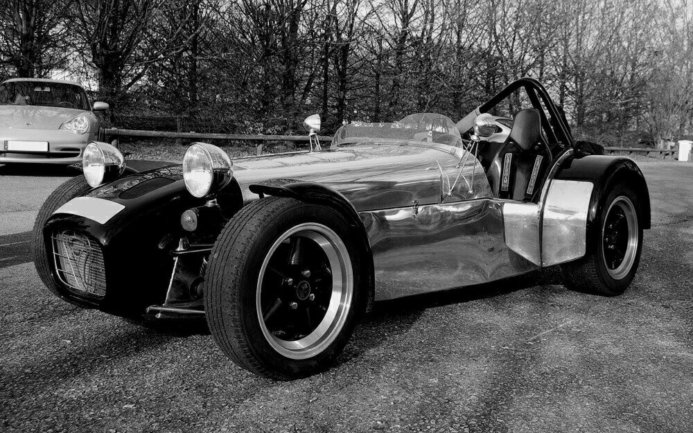 【製品仕様】 ◆サイズ：ワイド版 603mm×376mm／梱包サイズ：445mm×60mm×60mm（ダンボール材のポスターボックス） ◆キャラクロ（キャラクターインテリアクロス）：壁紙の上からでも床や天井や窓ガラスでもどこでもぴたっと貼れ...