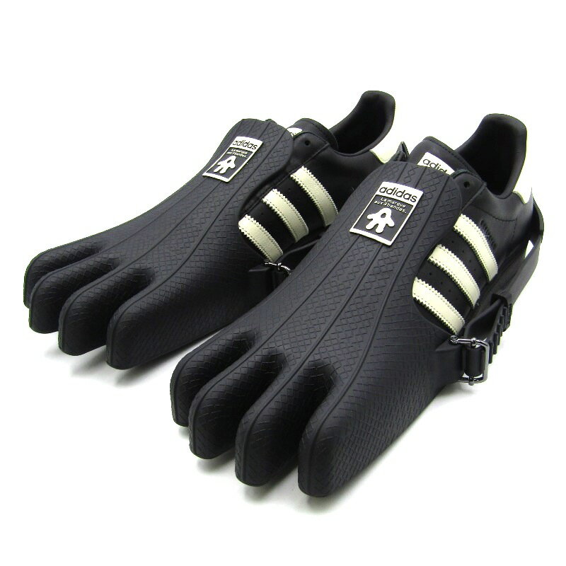 商品詳細 ブランド名 adidas × AVAVAV 色/素材 CBLACK/OWHITE SIZE 表記サイズ：27cm 状態 S 未使用品 (保管/展示/試着等の微細な状態変化がございます。) ソール減り：なし 付属品 箱、タグ、保管袋...