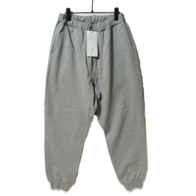商品詳細 ブランド名 FreshService 色/素材 GRAY/コットン 生産国 中国製 SIZE 表記SIZE：Mウエスト：約66cm股上：約32cm股下：約72cmワタリ：約31cm裾幅：約15cm 平置き採寸での計測となるため、公...