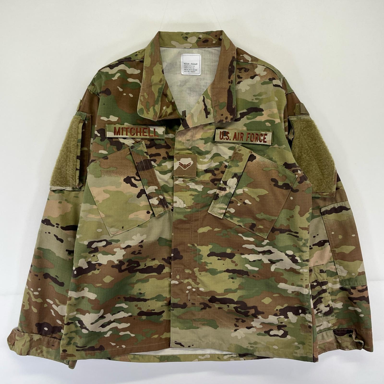 管理番号 OYB0015231 ブランド ミリタリー / MILITARY 対象 メンズ カラー グリーン系 季節・シーズン オールシーズン 素材 コットン50% / ナイロン50% 肩幅 約50cm 着丈 約74cm 身幅 約63cm 袖...