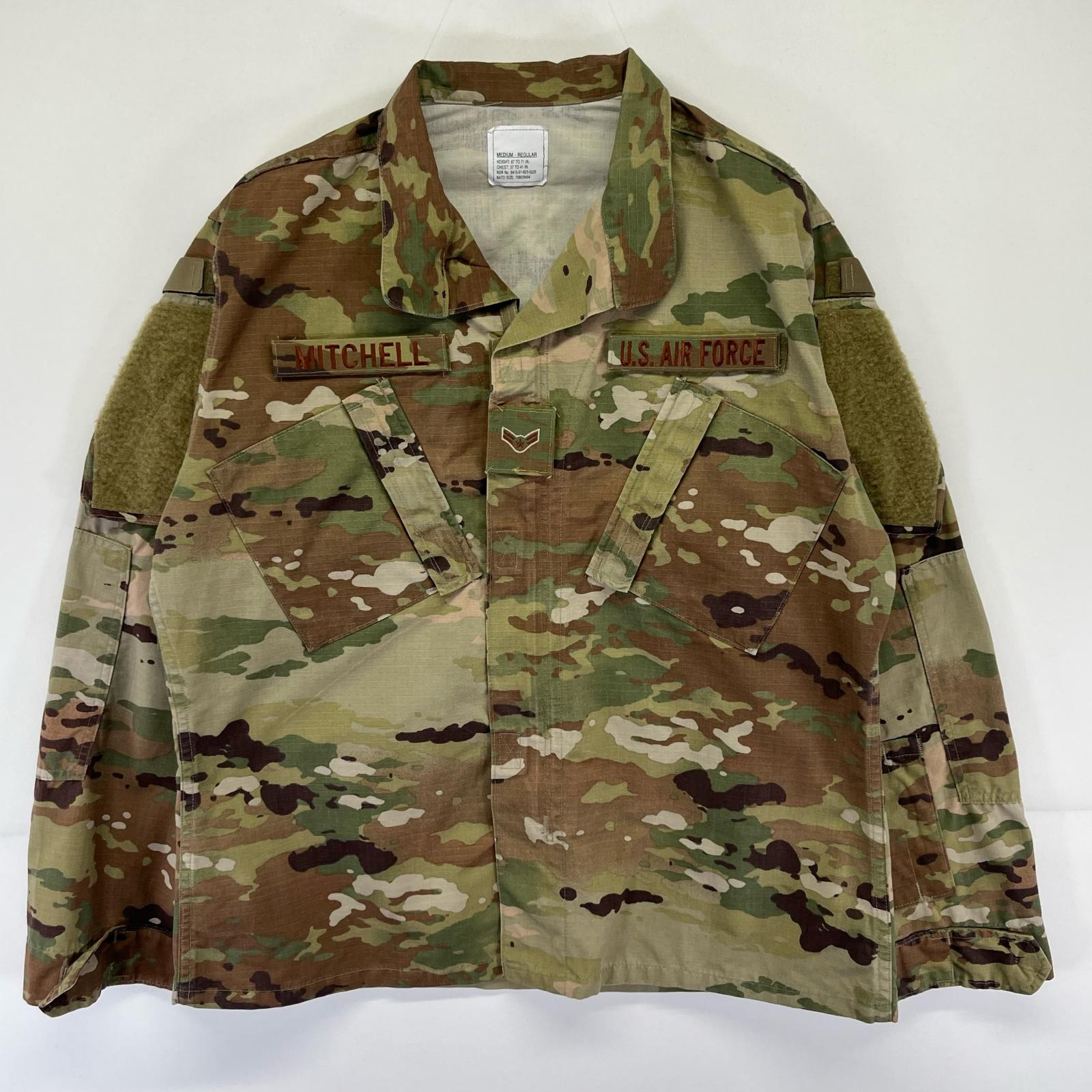 管理番号 OYB0015233 ブランド ミリタリー / MILITARY 対象 メンズ カラー グリーン系 季節・シーズン オールシーズン 素材 コットン50% / ナイロン50% 肩幅 約50cm 着丈 約73cm 身幅 約62cm 袖...