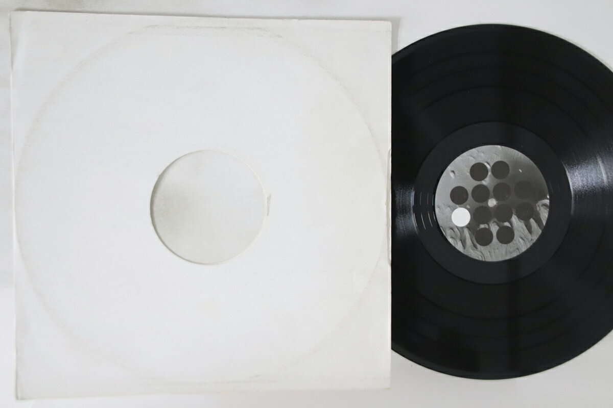 ・アーティスト Scram ・タイトル Scram 01 ・レーベル・型番 SCRAM SCRAM01 ・フォーマット 12" ・コンディション(盤) 可 (VG) ・コンディション(ジャケット) ・コンディション(帯) オビなし ・特記事...
