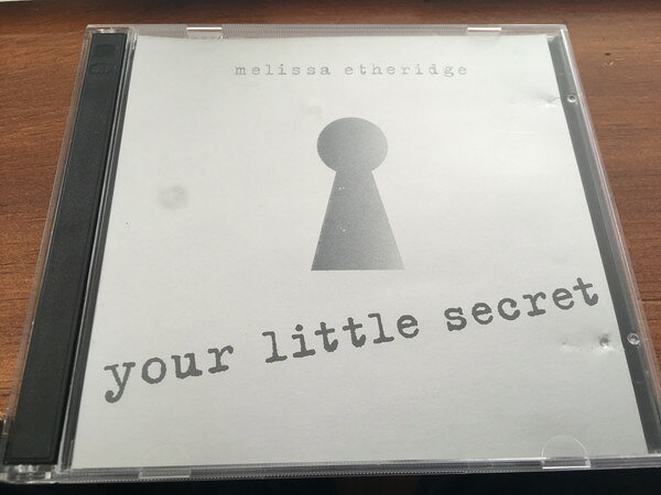 ・アーティスト Melissa Etheridge ・タイトル Your Little Secret ・レーベル・型番 Island Records ISCD110695 ・フォーマット CD ・コンディション(盤) 良い (VG+) ・コ...