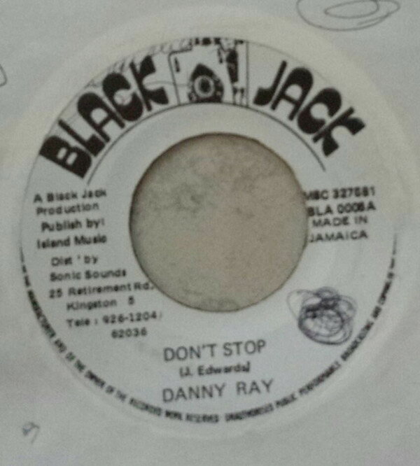 ・アーティスト Danny Ray ・タイトル Don't Stop/Your Eyes Are Dreaming ・レーベル・型番 Black Jack MSC327881 ・フォーマット 7インチレコード ・コンディション(盤) 良い ...