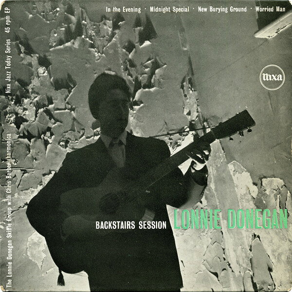 ・アーティスト Lonnie Donegan's Skiffle Group ・タイトル Backstairs Session ・レーベル・型番 Pye Nixa NJE1014 ・フォーマット 7インチレコード ・コンディション(盤) 良...