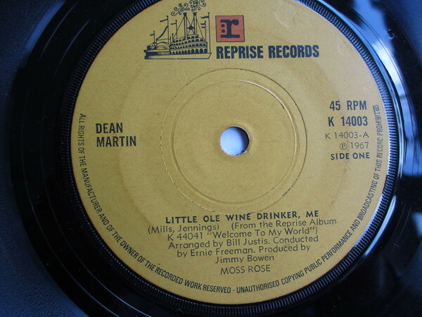 ・アーティスト Dean Martin ・タイトル Little Ole Wine Drinker, Me ・レーベル・型番 Reprise Records K14003 ・フォーマット 7インチレコード ・コンディション(盤) 良い (V...